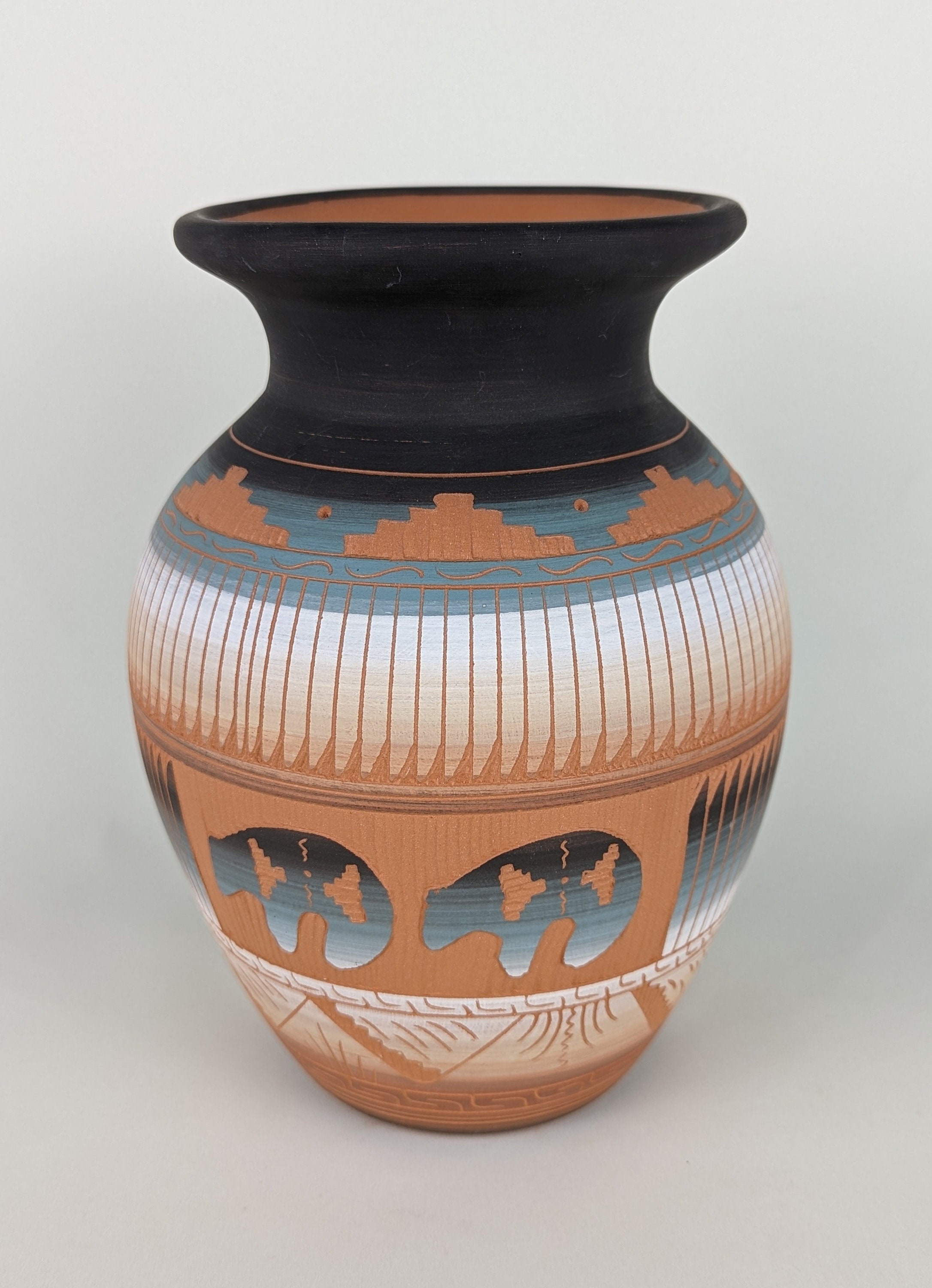 Navajo Pottery Bear Etched Red Clay Native American Art Signed Dine ...
