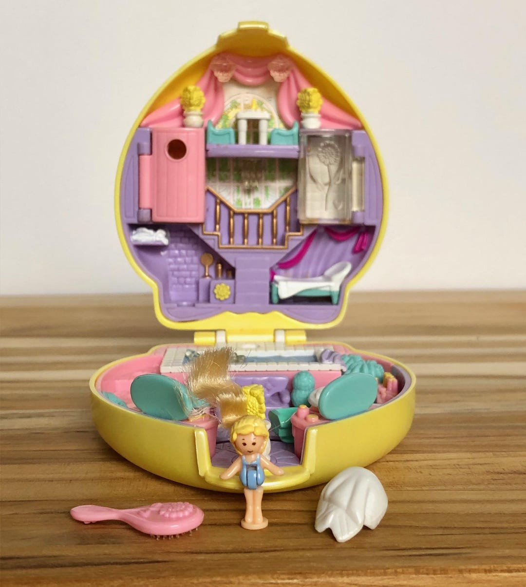 Vintage Bluebird Polly Pocket Stylin' Salon, Polly Pocket Happenin Hair ...