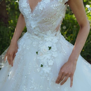 Off-white Princess Wedding Dress (inga Ezergale Design Roses 2 ...