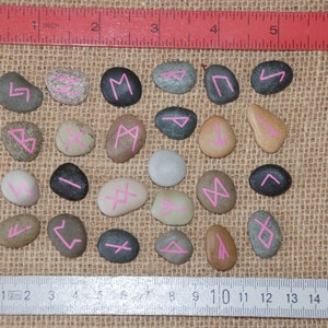25 Sea Stone Runes in Organza Pouch Elder Futhark Runes, Hand Painted ...