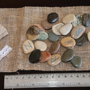 25 Sea Stone Runes & Handmade Pouch Elder Futhark Runes - Etsy