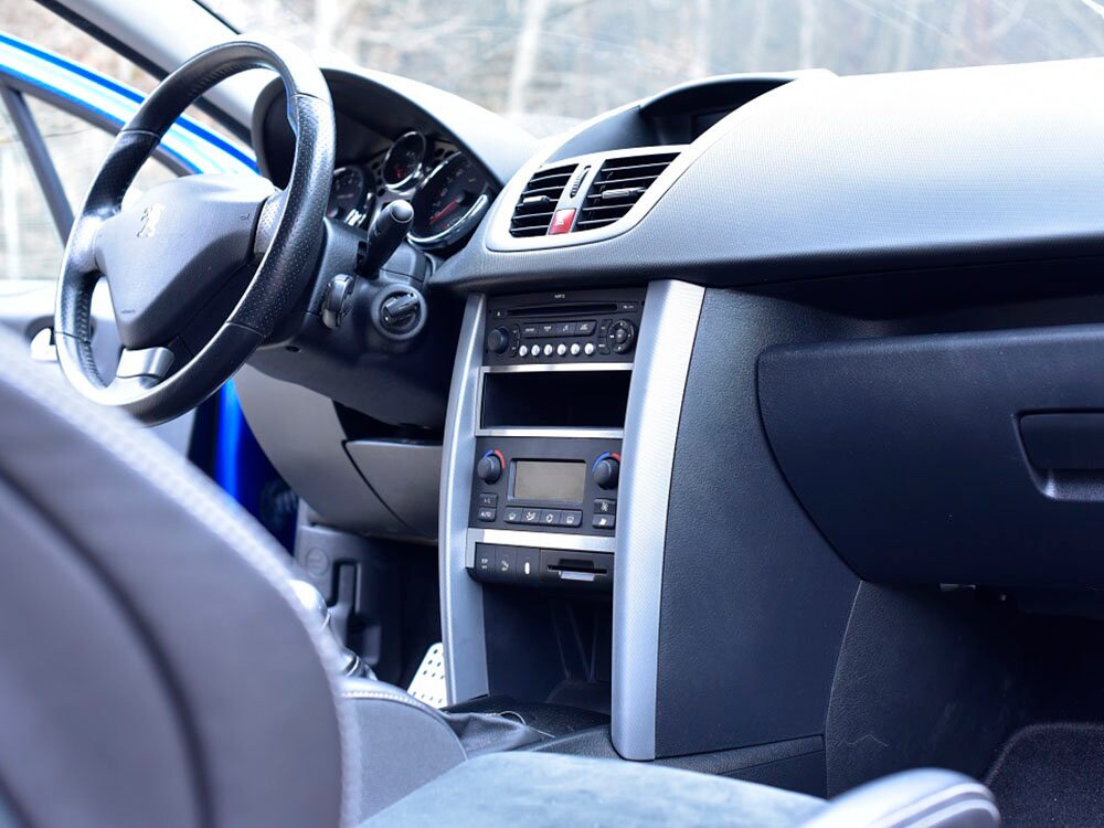 Peugeot 207 Interior