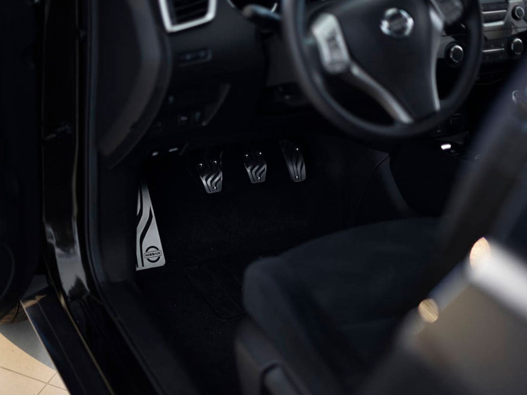Nissan ROGUE 2014 2015 2016 2017 2018 2019 2020 Pedals and Footrest ...