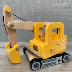 Personalised Wooden Construction Vehicle - Construction Digger ...