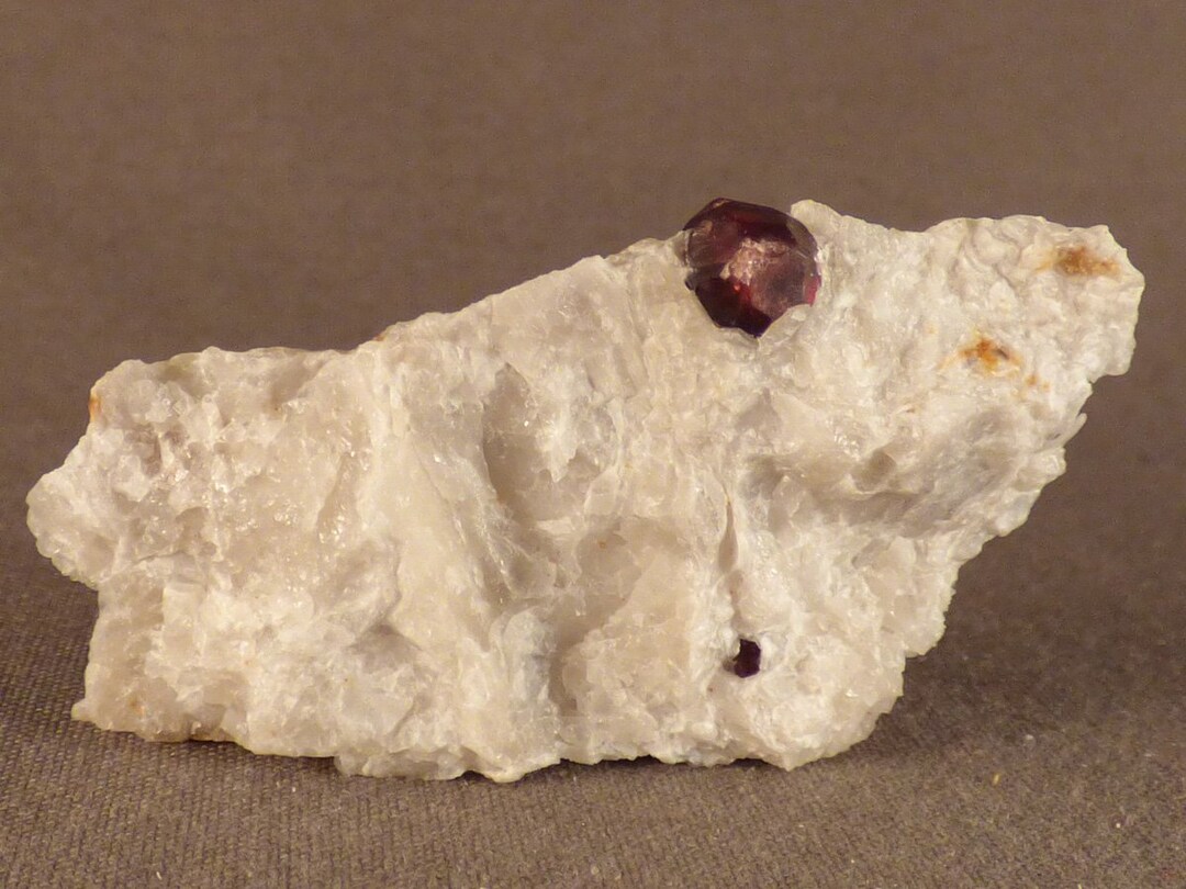 Namibian Natural Red Pyrope Garnet in Quartz Specimen 49mm - Etsy