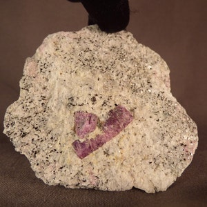 Madagascan Ruby in Quartzite Natural Specimen 73mm 142g - Etsy