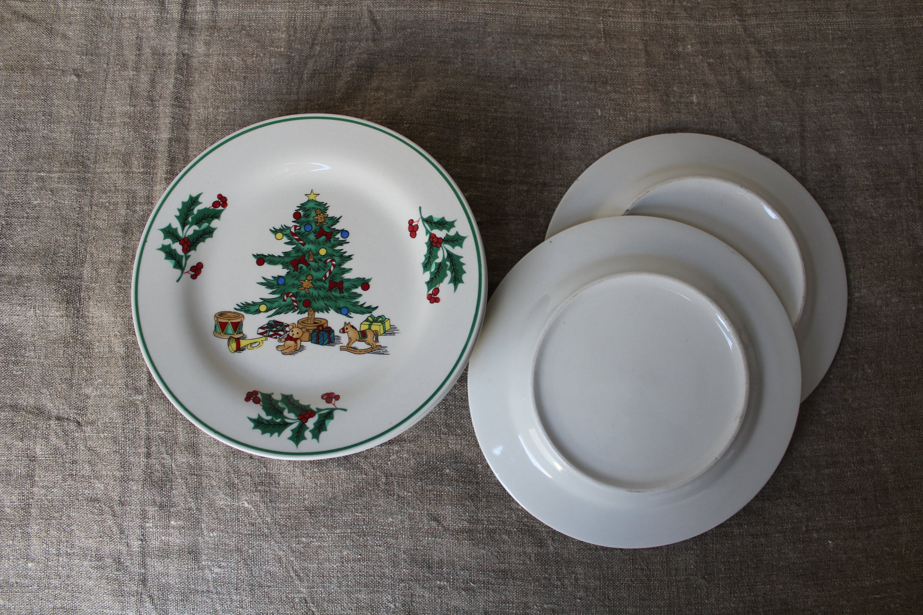 Vintage East German Christmas Tree Dessert / Salad Plates Set - Etsy