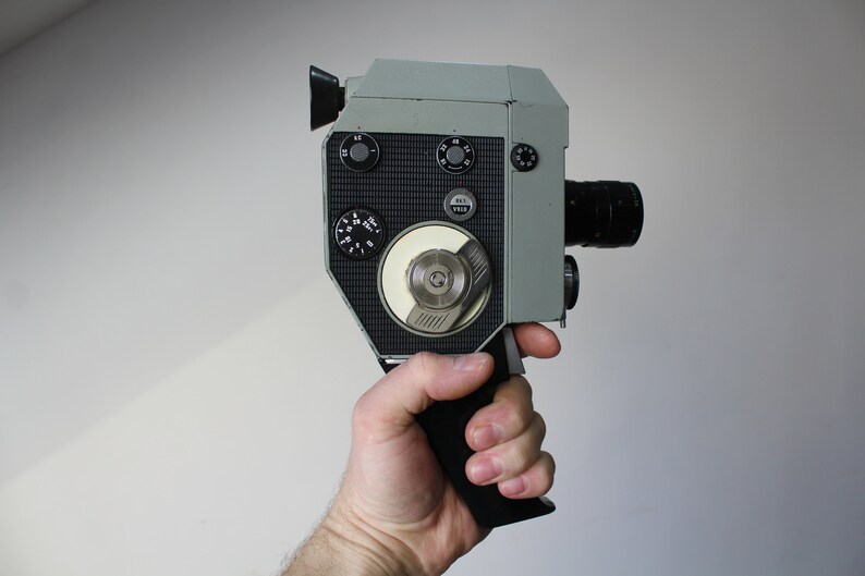 Soviet Camera Zenit Quarz 5 Russian Video Camera Vintage - Etsy