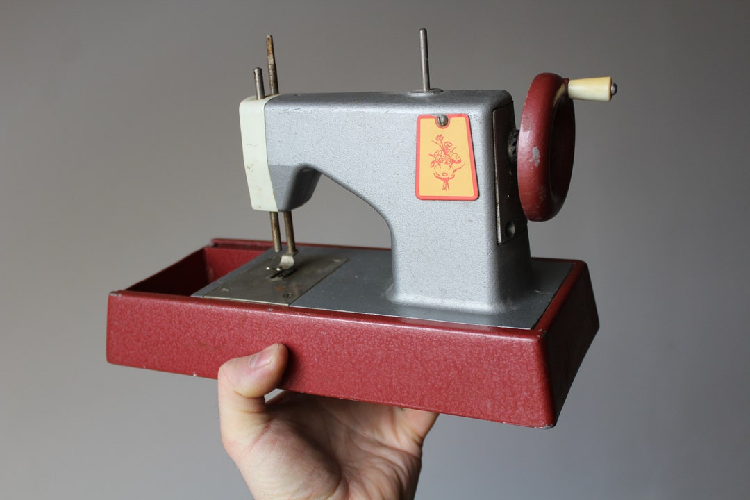 Vintage Russian Soviet Children Toy Mini Sewing Machine, Toy Sewing ...