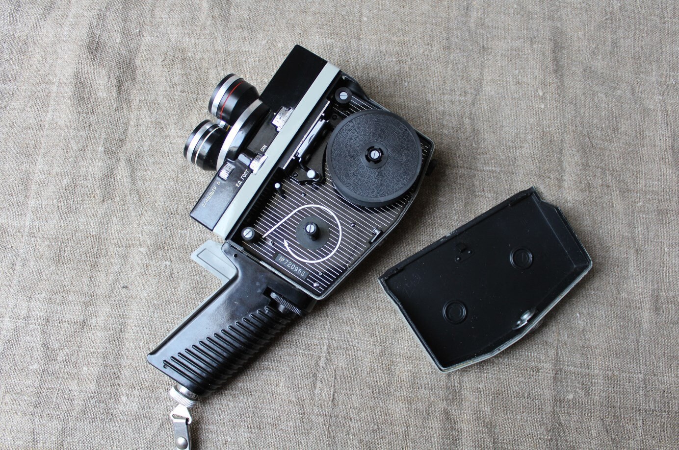 Vintage Soviet Movie Ekran 4 8mmvintage Soviet Film Camera - Etsy