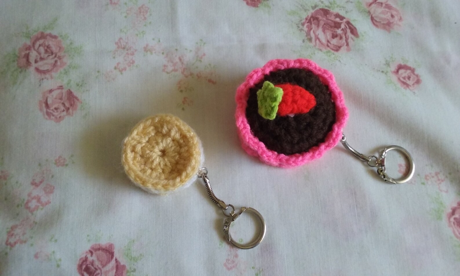 Keychain Combo! Crochet Keychain Mini Cake and Shortbread Cookie ...