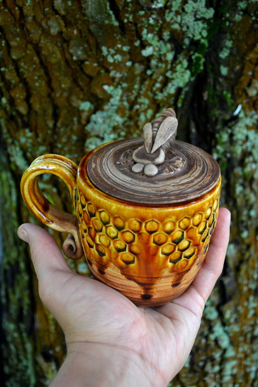 Pottery Mug With Lid, Bee Pottery Honeycomb, Bee Decor, Gift Mug for ...