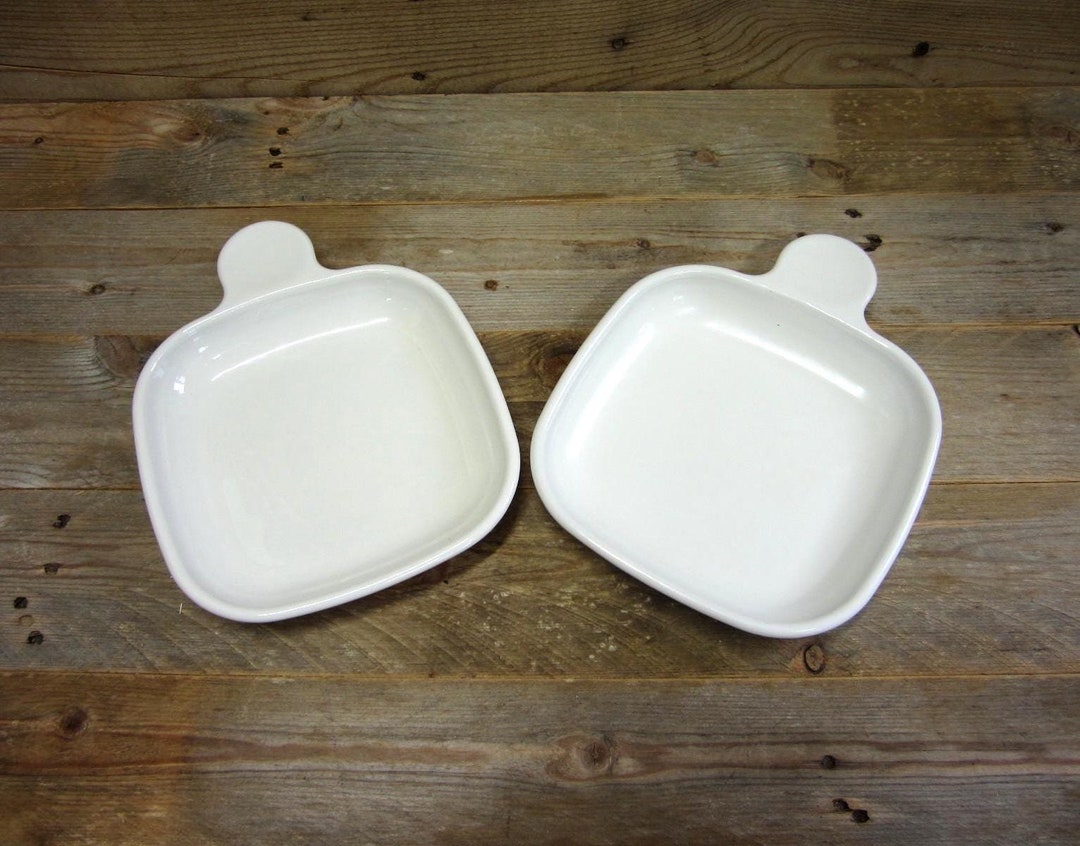 2 Corning Ware Grab It Plates White Plates With Handles Oven and ...