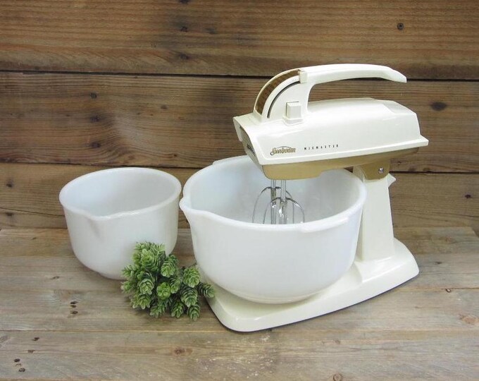1950's Sunbeam Mixmaster Mixer With Original Glasbake Bowls, Mid ...