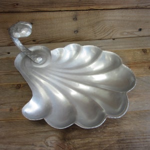 Everlast Forged Aluminum Shell Shaped Serving Tray With Handle, Vintage ...