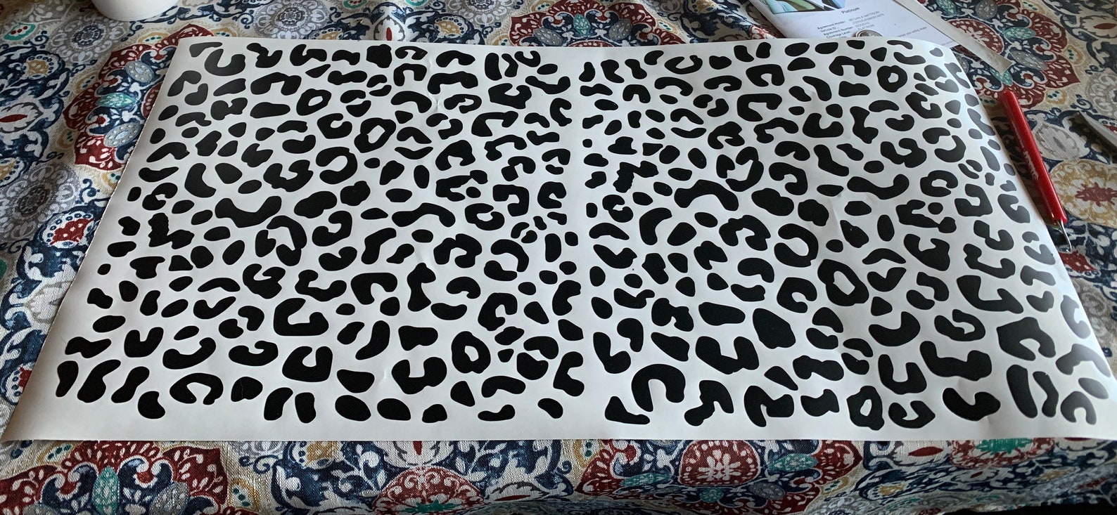 Leopard print window panel - bitsQas