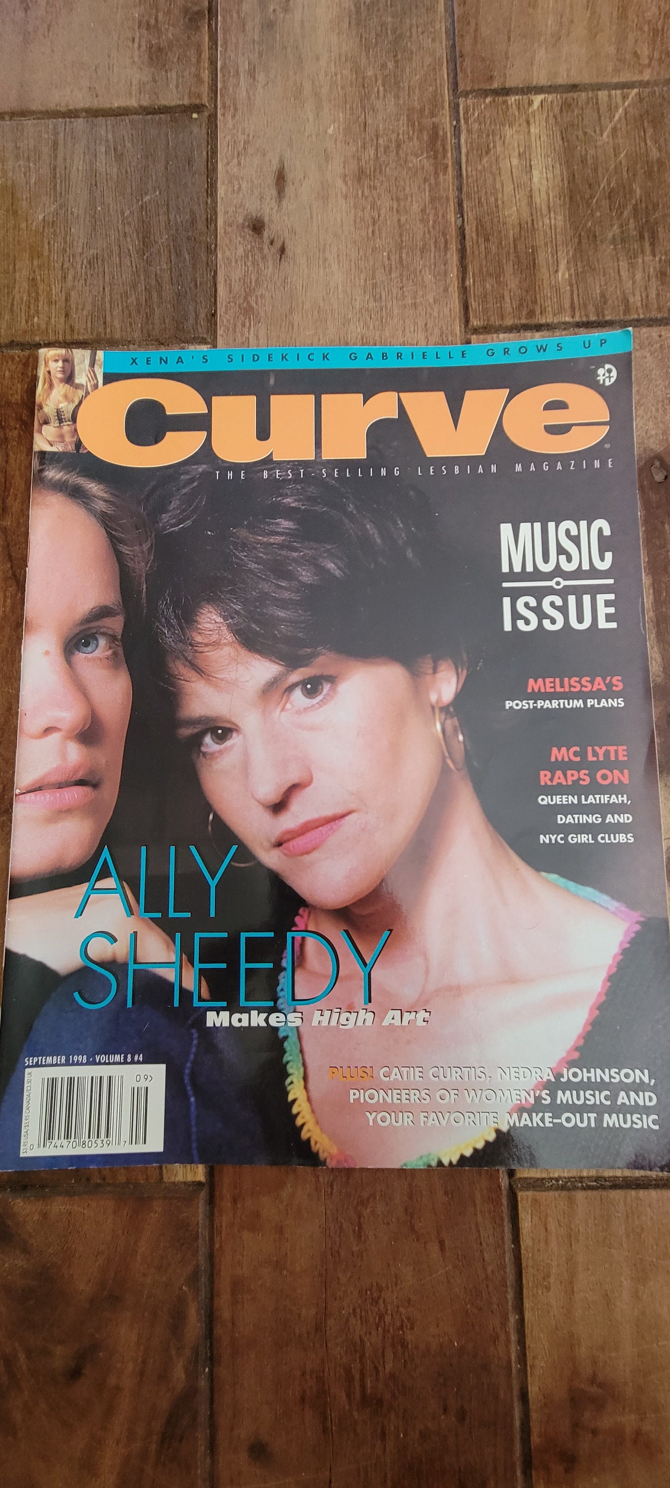 Les Girl Magazine
