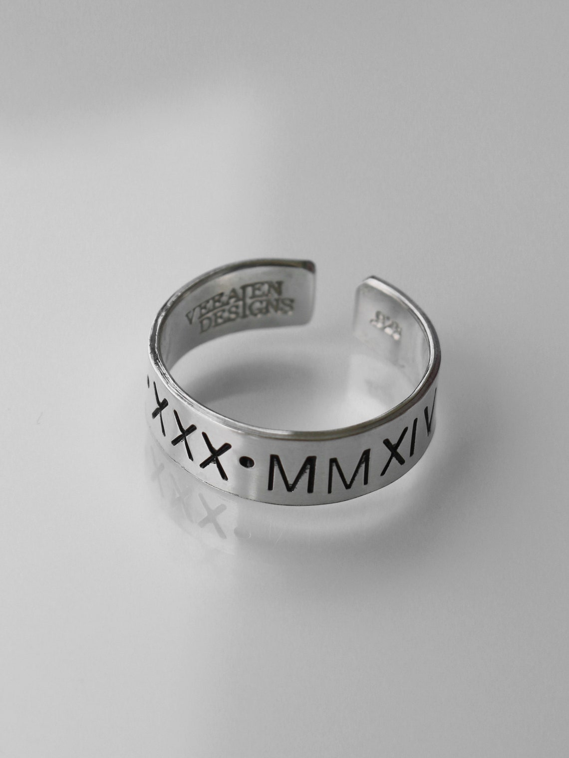 Roman Numeral Ring | Custom Roman Numerals Date Ring | Promise Ring ...