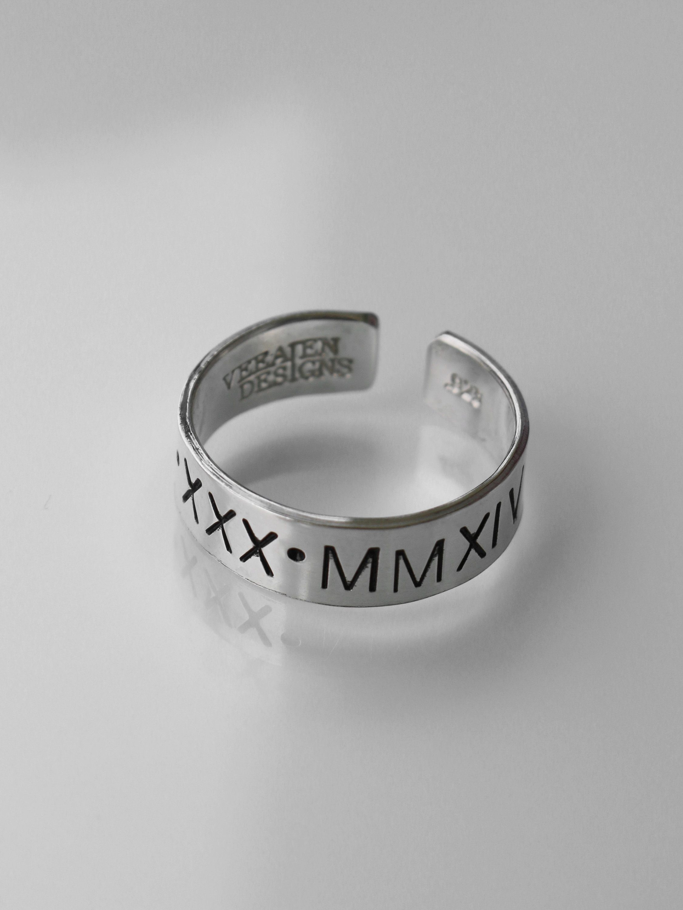 Roman Numeral Ring | Custom Roman Numerals Date Ring | Promise Ring ...