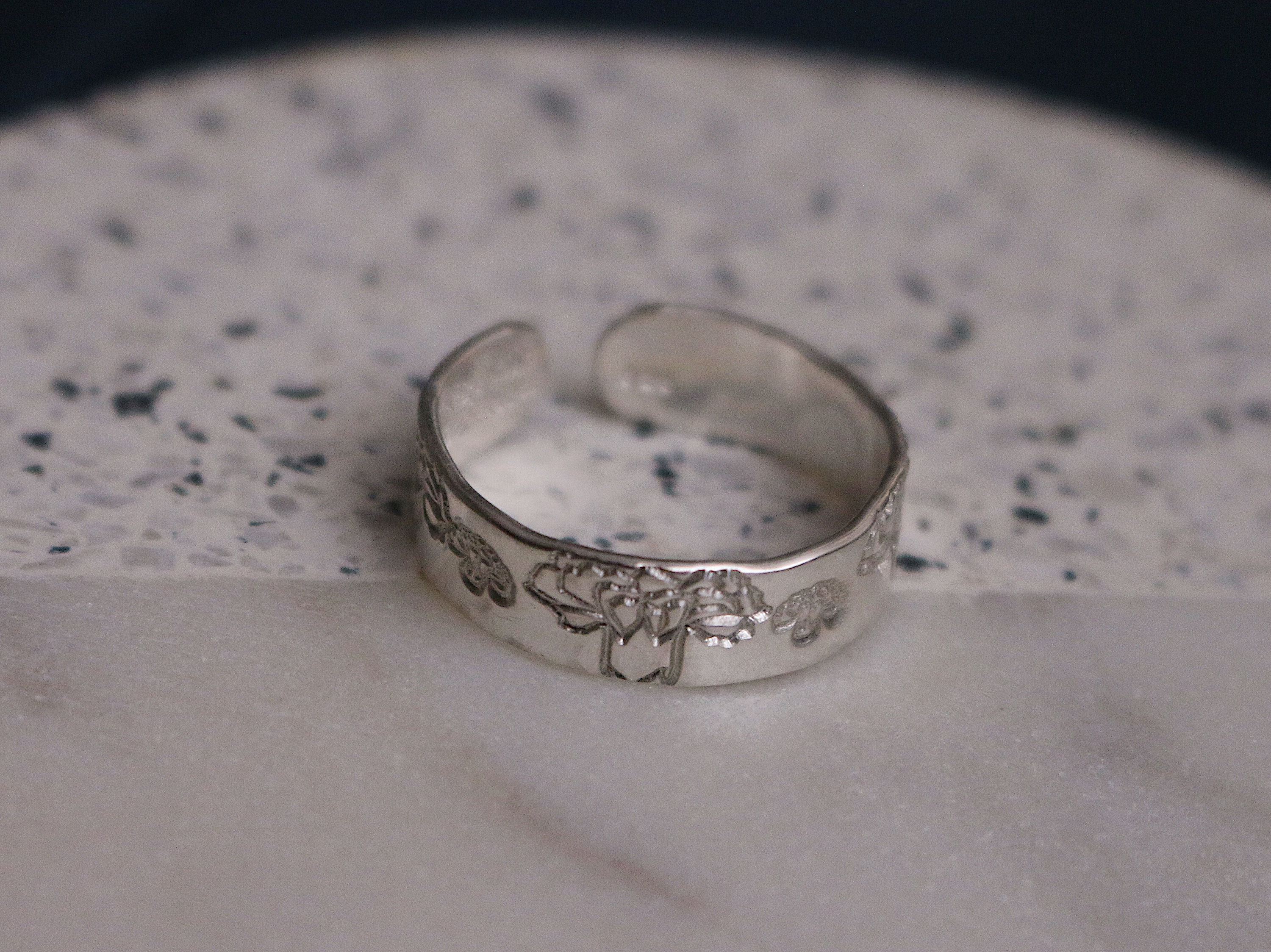 Carnation Ring January Birth Flower Ring Best Friend Gift - Etsy