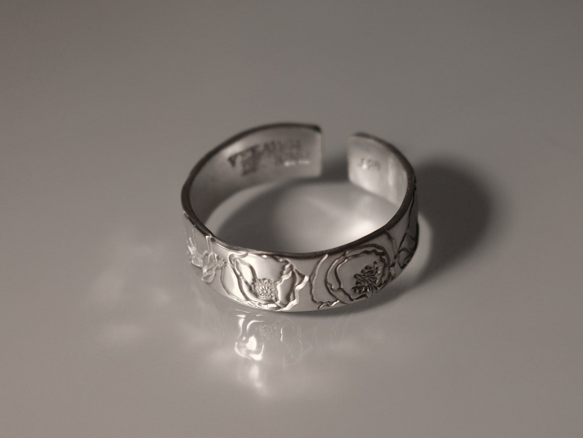 Hand Stamped Poppy Flower Ring | Sterling Silver August Birth Flower - Etsy