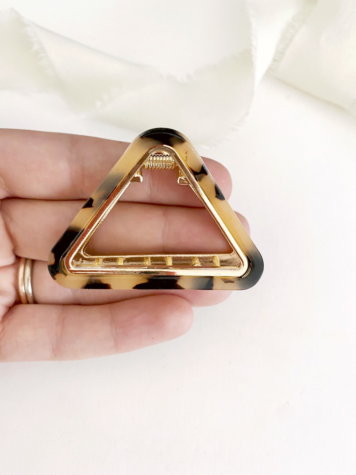 Quick Ship ELAN Triangle Hair Modern Claw Crab Clip Cute - Etsy
