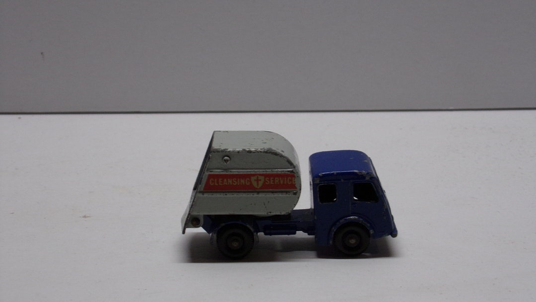 Matchbox Tippax Refuse Collector Trash Truck No 15 Made in 1963 Diecast ...
