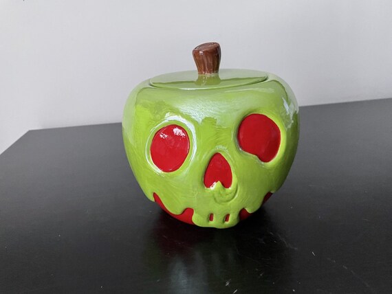 (2)Disney Villains Poison apples Canisters by Rae Dunn - munimoro.gob.pe