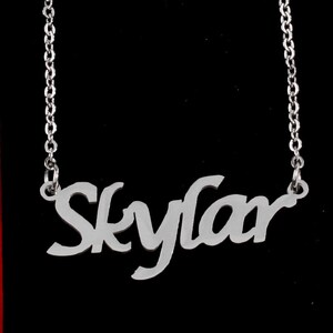 SKYLAR - Silver Tone Name Necklace - Personalized Jewelery - Free Gift ...