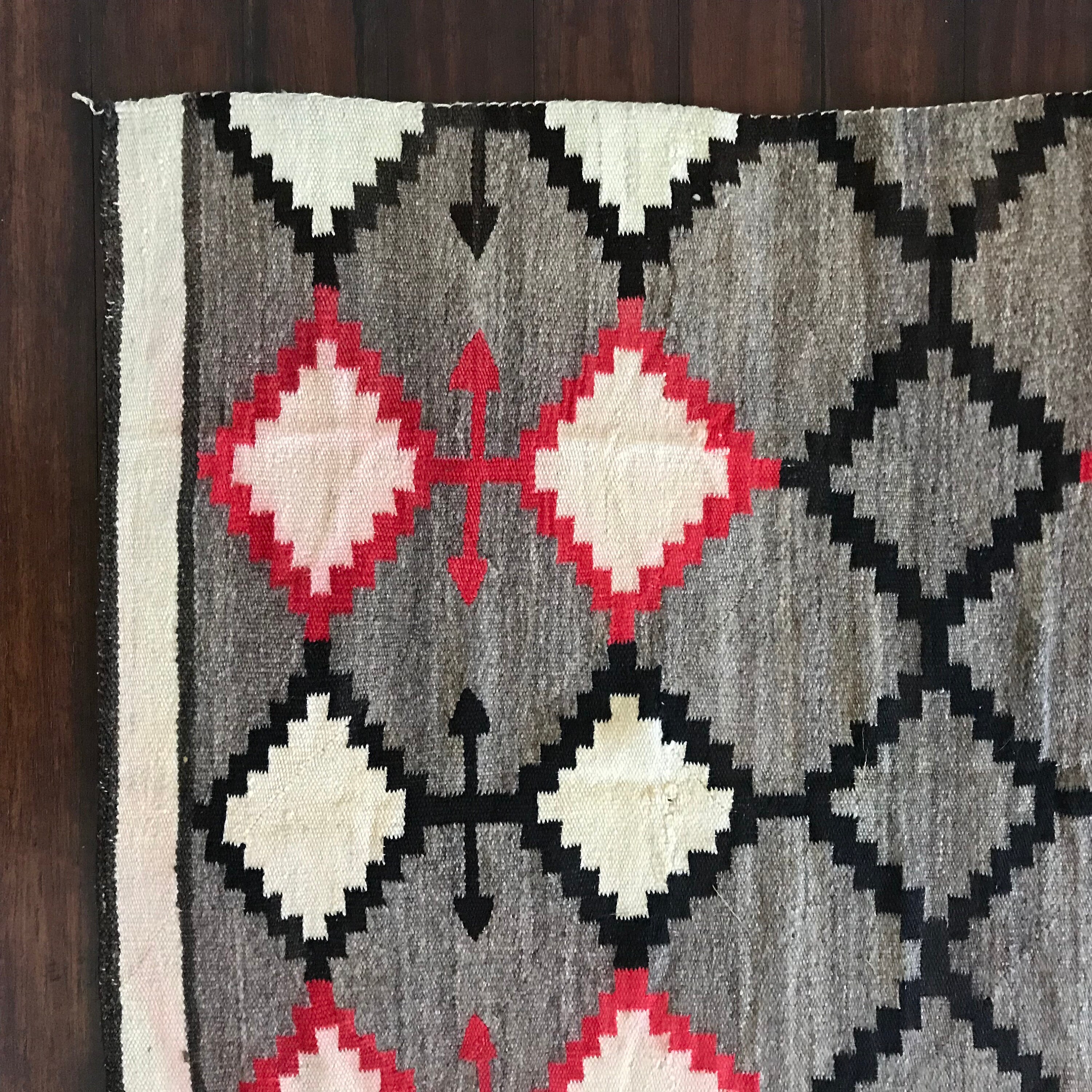 1920's Navajo Crystal Pictorial Diamond Arrow Pattern Trade Rug Harvey ...