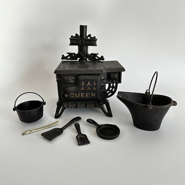 Queen Cast Iron Stove Miniature - Etsy