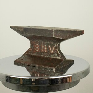 Small Vintage Anvil - Etsy