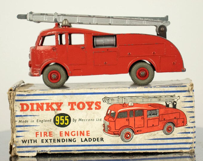 Vintage Dinky Toys No. 955 Fire Engine With Extending Ladder – Original ...