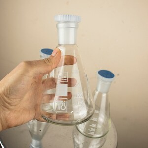 Set of 3 Vintage Lab Conical Flasks Made in GDR, Vintage Lab Set ...