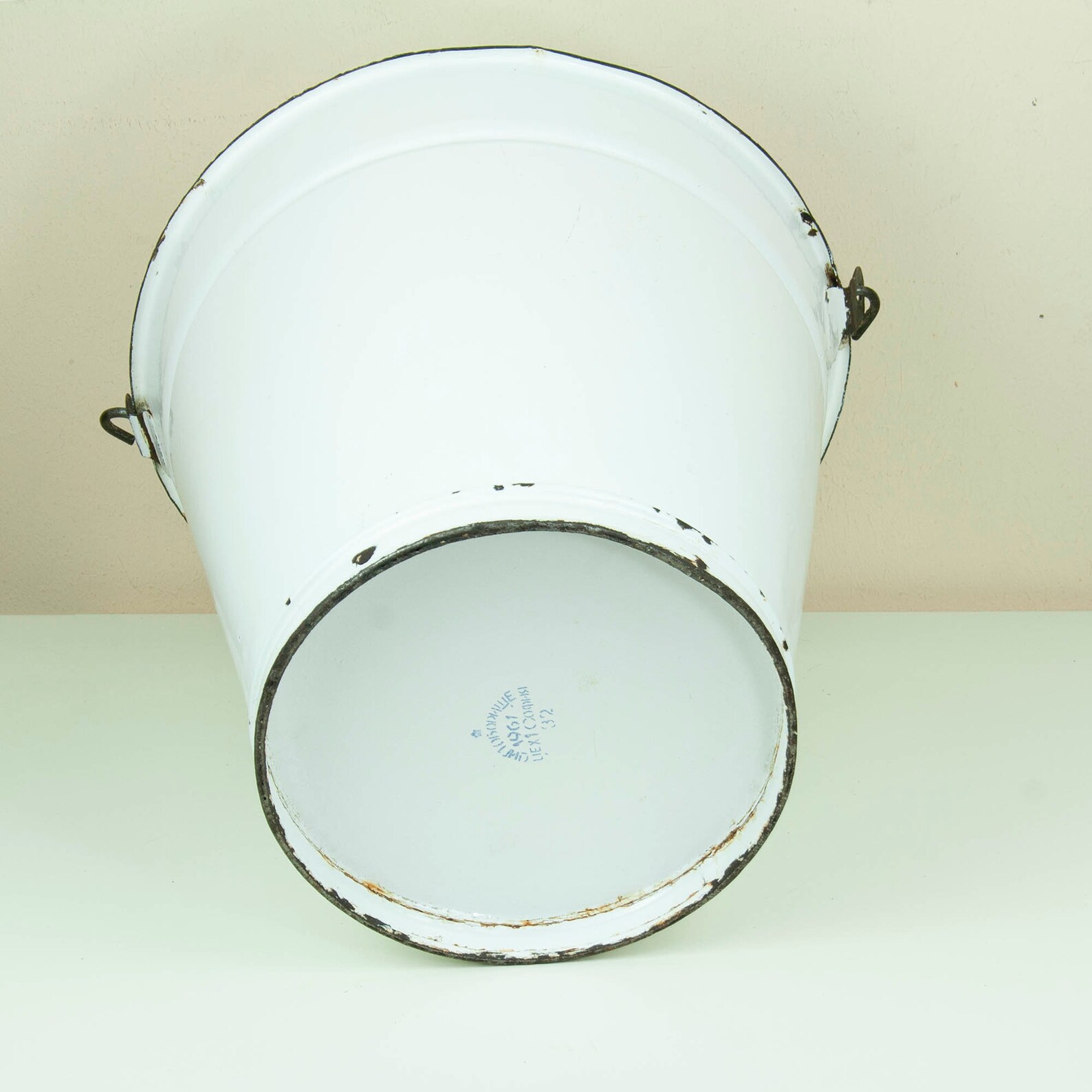 Vintage Porcelain Enamel Bucket, Old White Enamel Bucket With Flower - Etsy