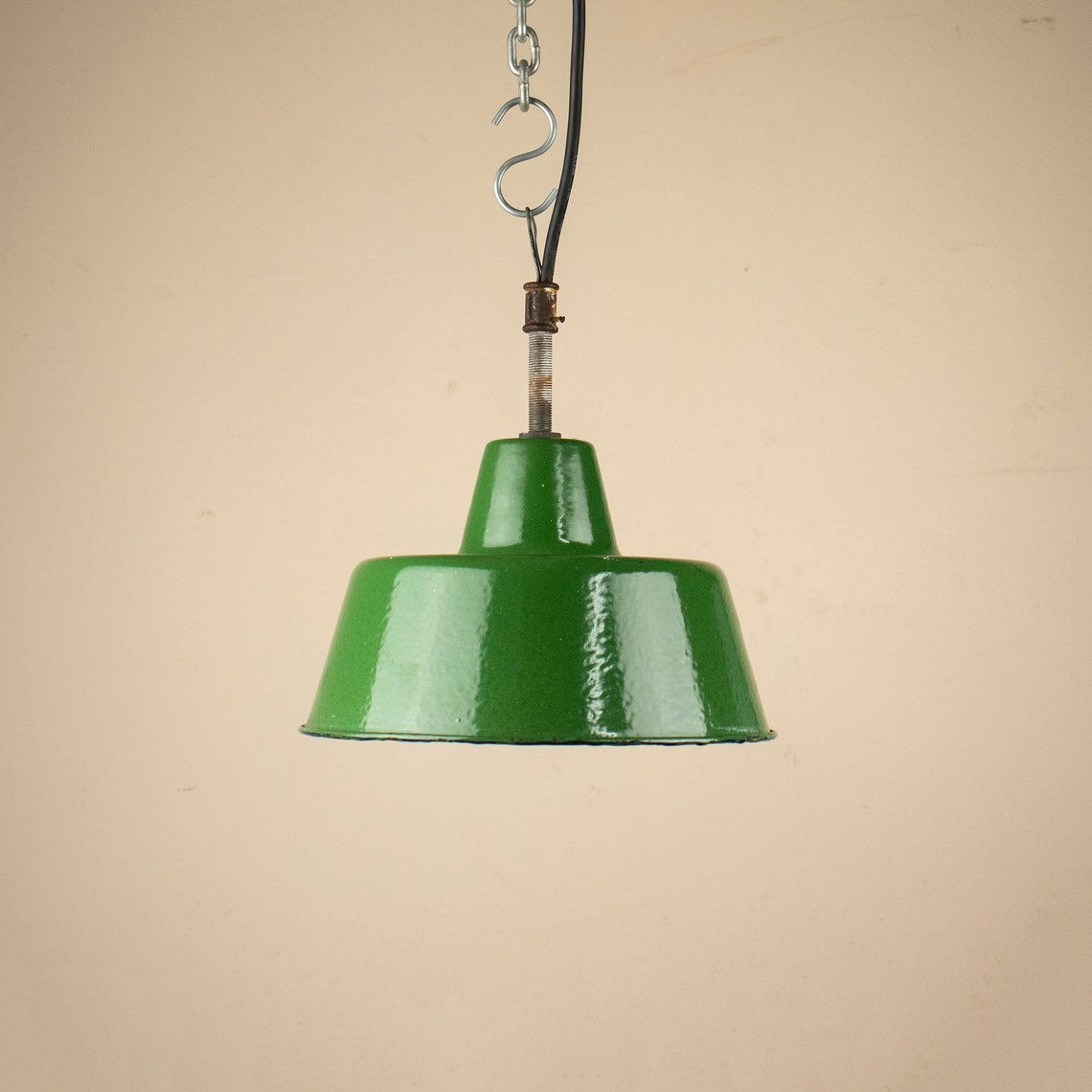 Small Green Enamel Barn/factory Light - Etsy