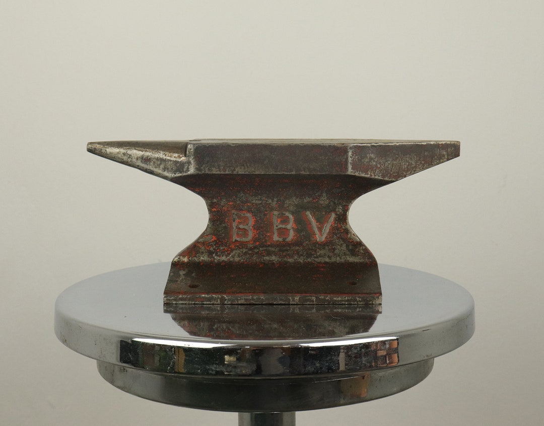 Small Vintage Anvil - Etsy
