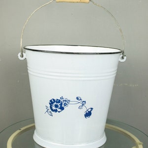Vintage Enamel Bucket - Etsy