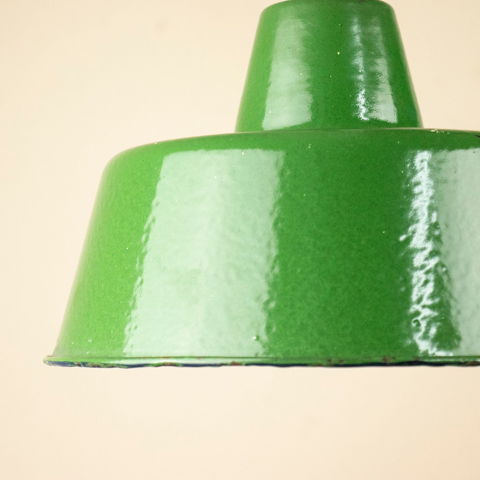 Small Green Enamel Barn/factory Light - Etsy