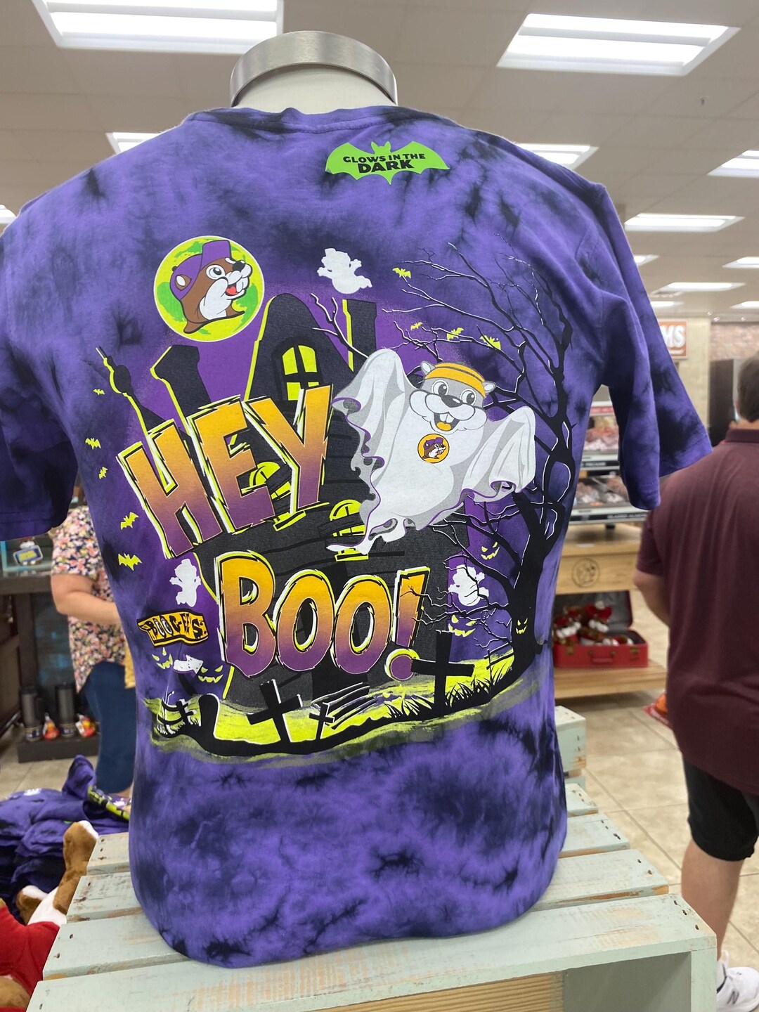 Buc-ees Halloween hey Boo Shirt - Etsy
