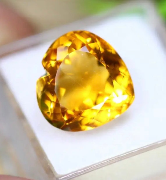 9.54 Carat Bright and Natural Yellow Citrine Heart Shape 14.100 X 13.600 X 9.000mm Loose Gemstone for Jewelry Making and Gifts. Earth Mined Etsy UK