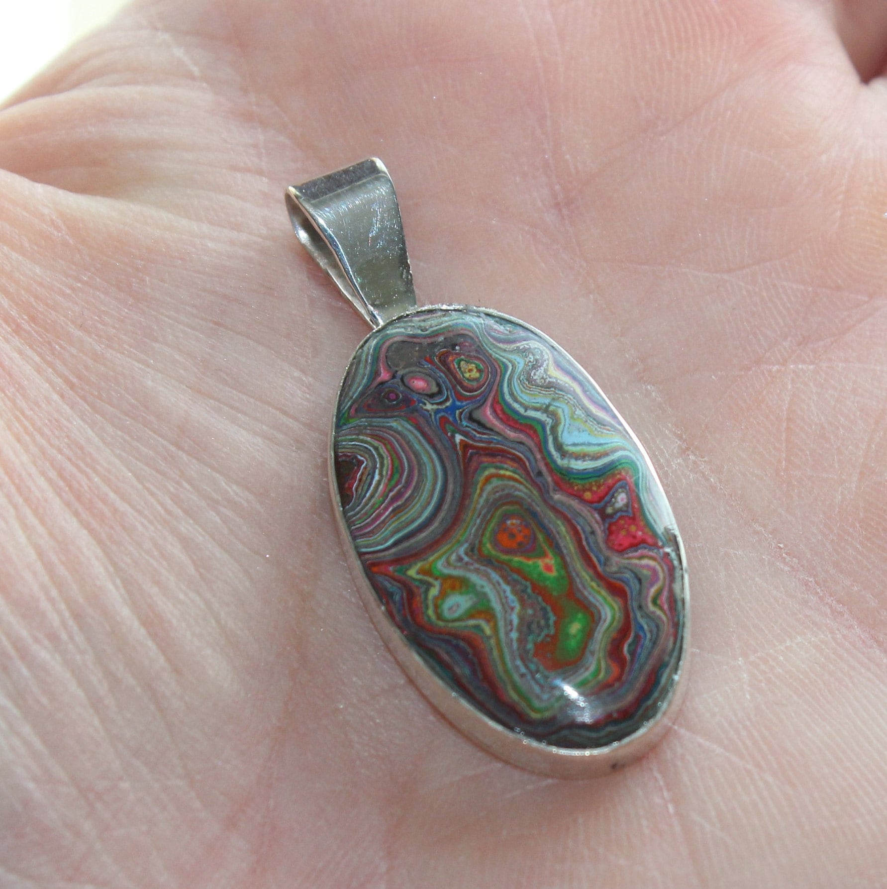 Cadillac Ranch Paint Agate Necklace Pendant: CRN-2