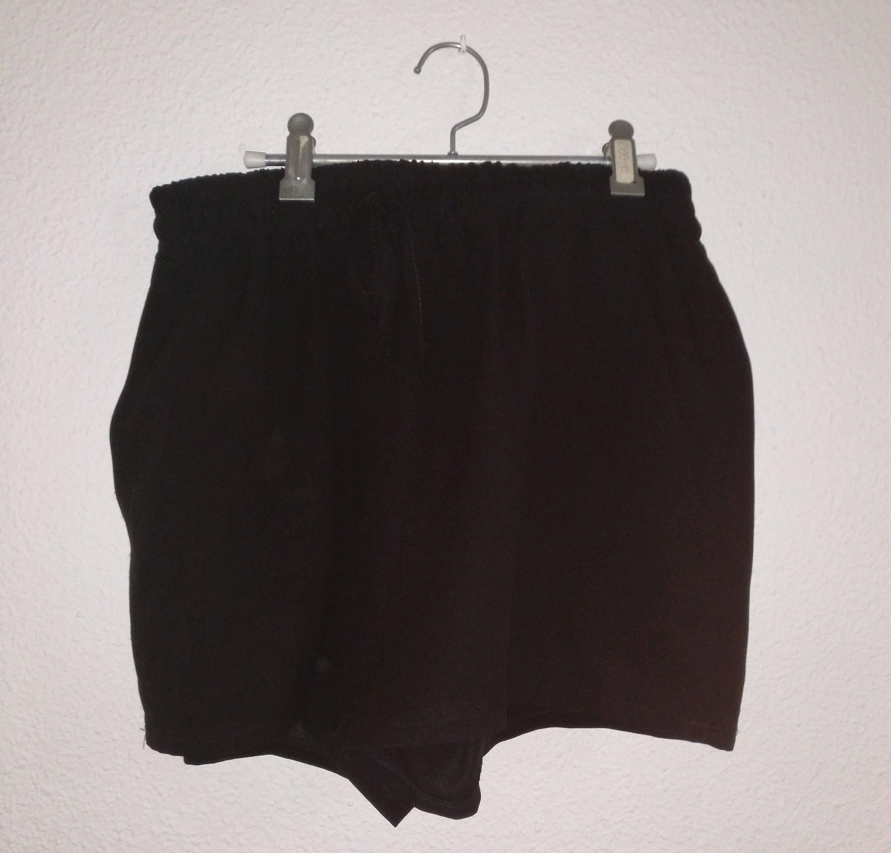 Black short // Pantalón corto negro - Etsy España