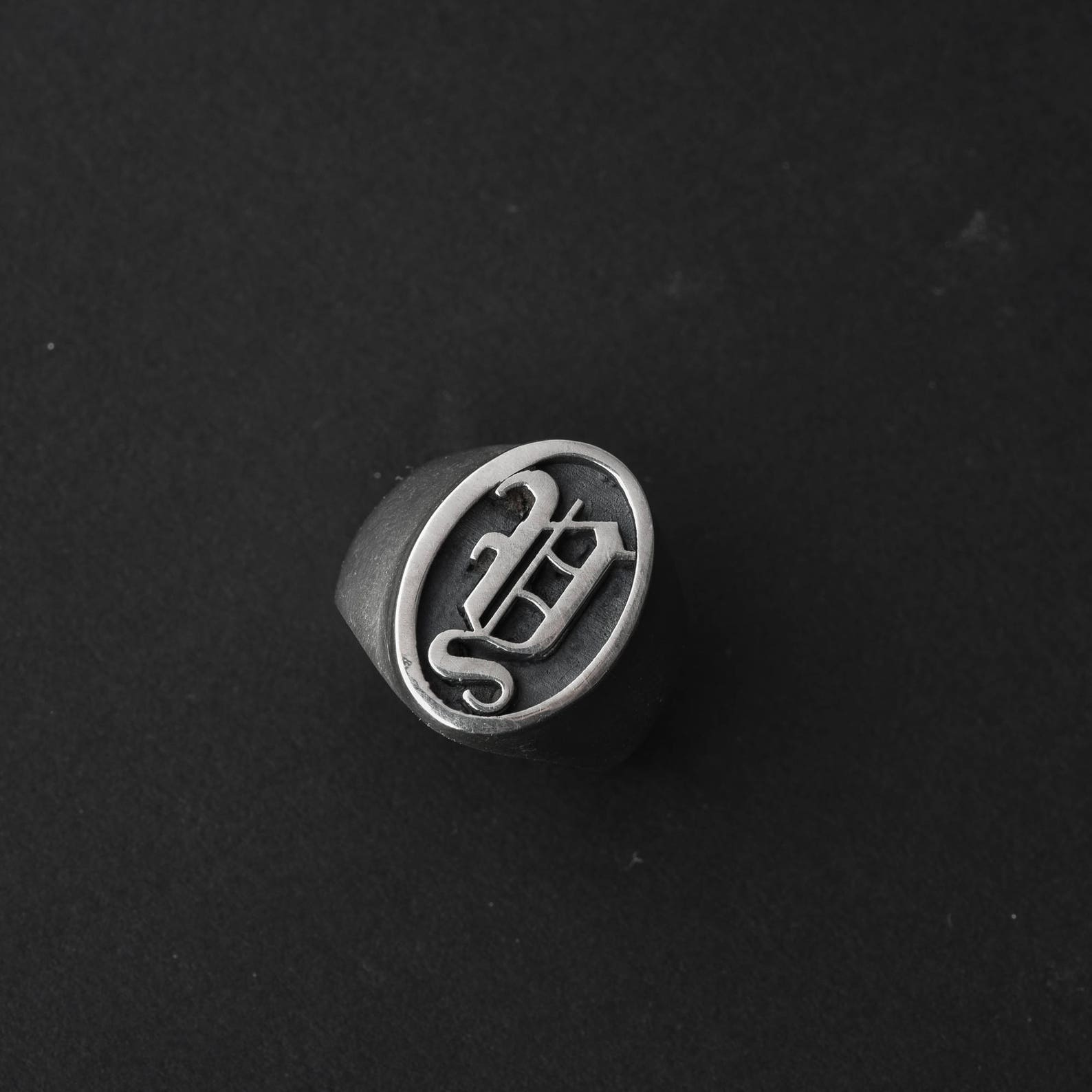 Oval Old English Letter Signet Ring | Silver Letter | Name Ring ...