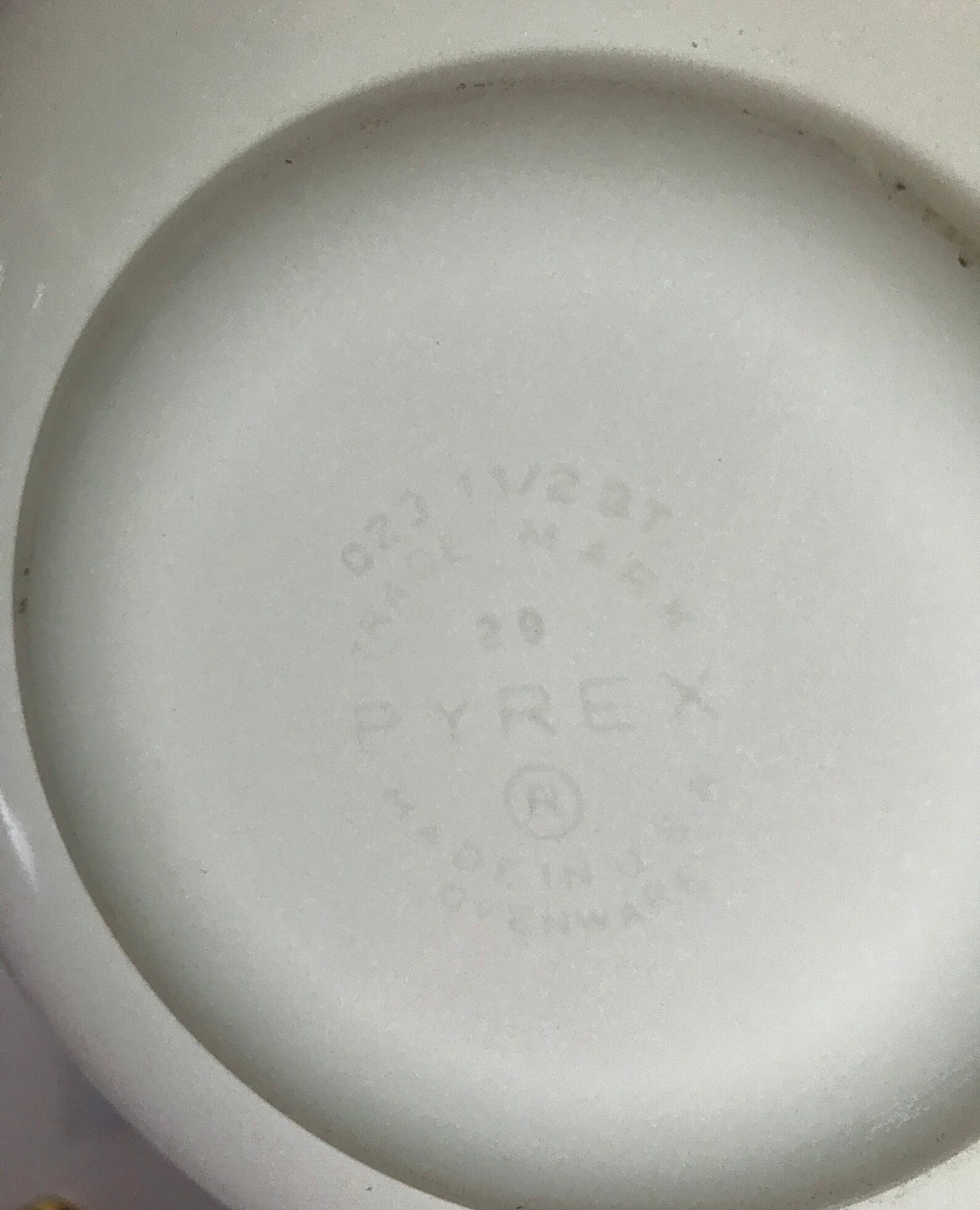 Vintage Pyrex Opal 023 Casserole Dish, Small Round Casserole Dish White ...