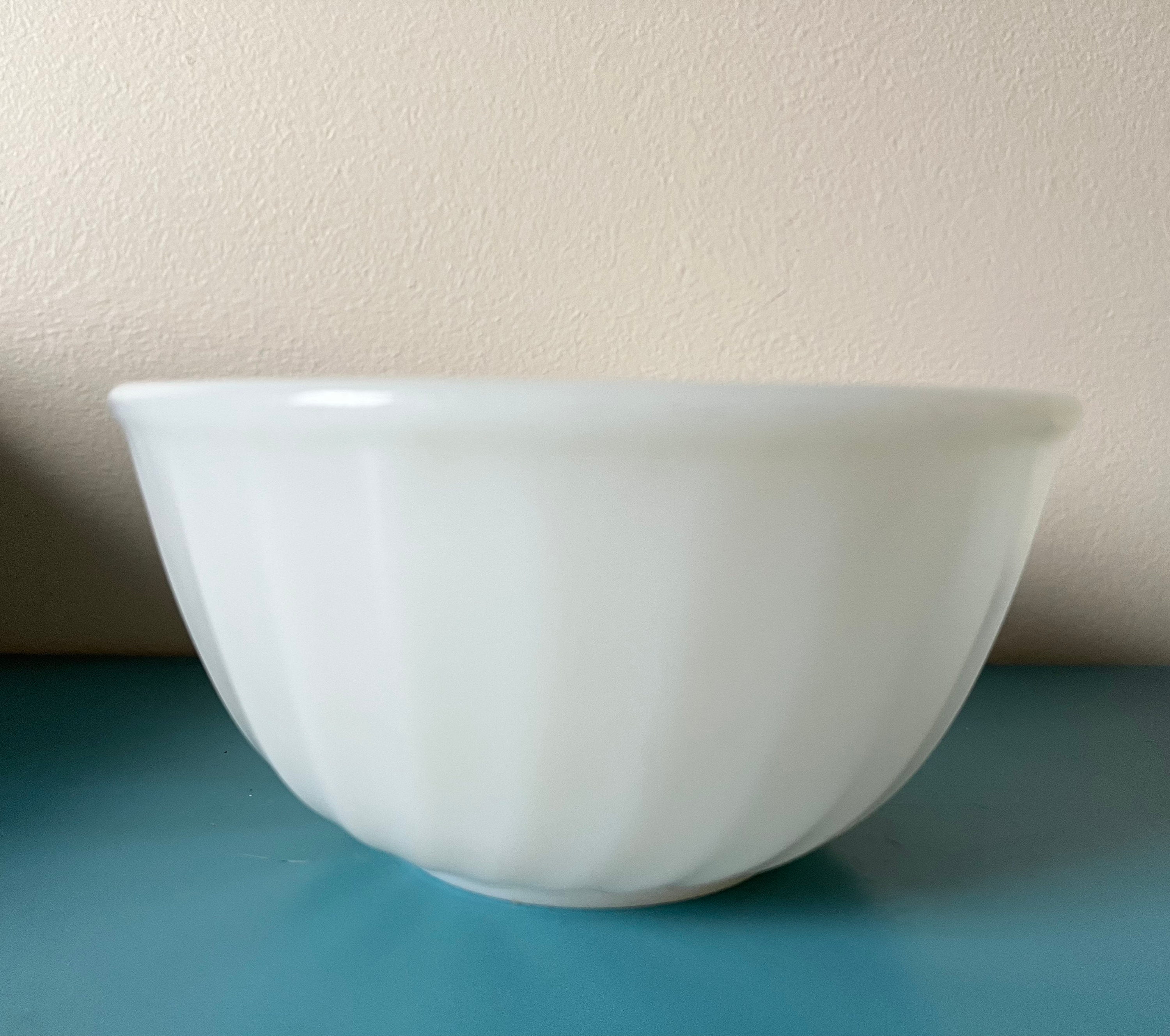 Vintage Fire King Swirl White Milk Glass Bowl, 6, Vintage Fireking ...