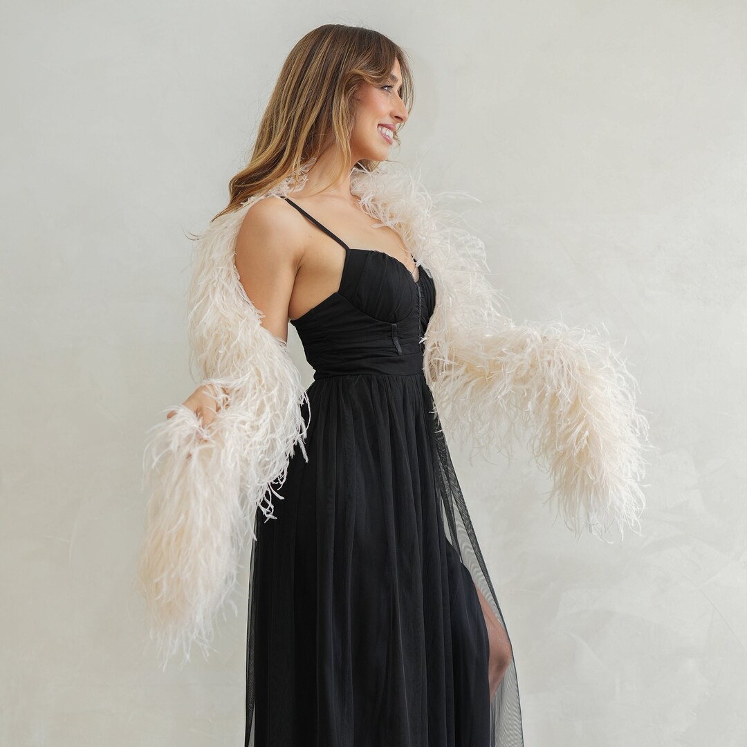 4 Ply Ivory Ostrich Feather Boa for Fashion and Accessory Design ...