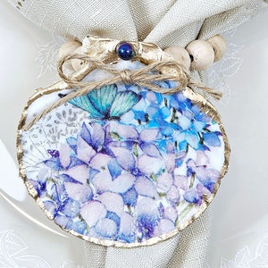 Scallop Shell Napkin Rings Decoupage Napkin Rings Gold Leaf wood Beads ...