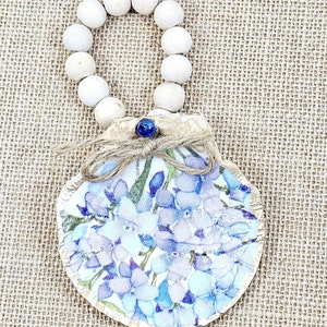 Scallop Shell Napkin Rings Decoupage Napkin Rings Gold Leaf wood Beads ...