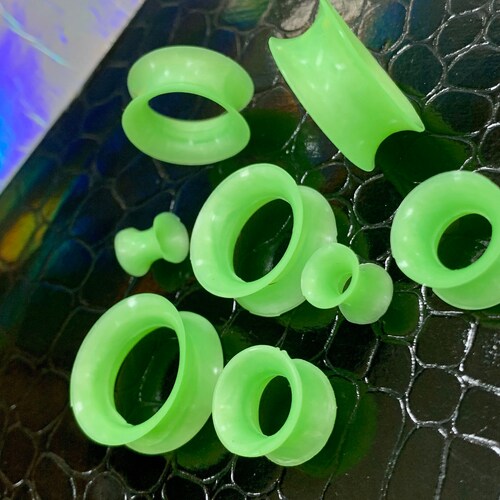 Charoite Alien Skinz Pearlescent Purple Silicone Ear Plugs - Etsy